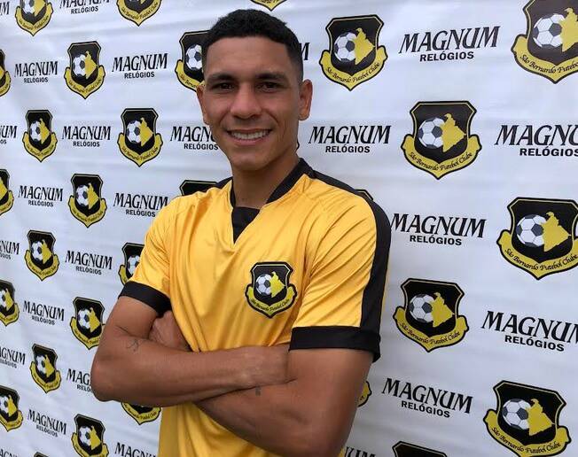 Paulistão: São Bernardo oficializa o volante Léo Gomes