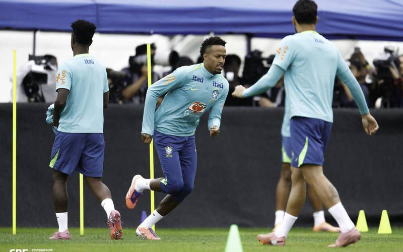 Éder Militão retorna à Seleção após superar lesões graves